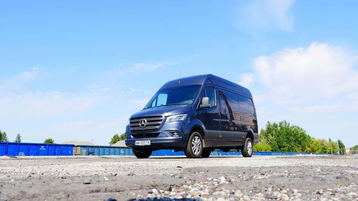 Mercedes-Benz Sprinter 319 CDI - nowe technologie w dostawczaku